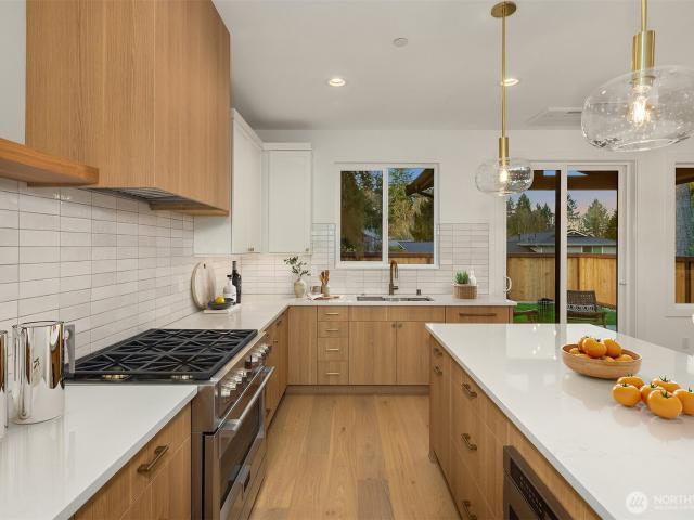 13742 NE 101st Street