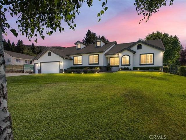 13747 Meadow View Ln, Yucaipa, CA 92399
