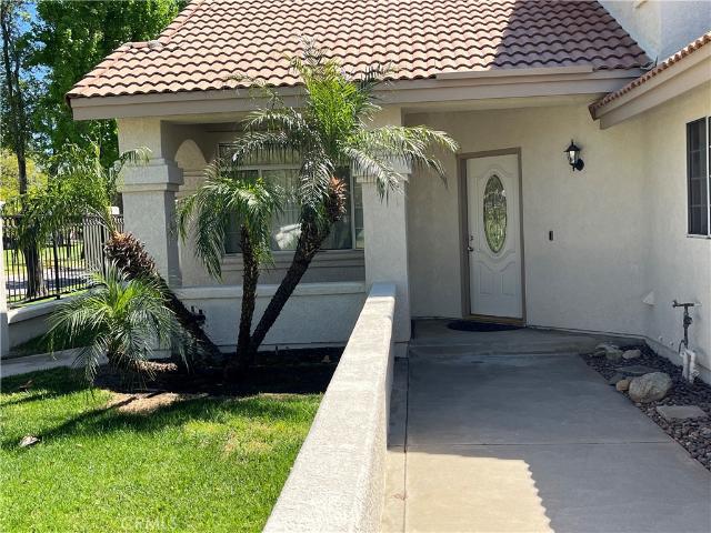 13747 Stanford Ct, Fontana, CA 92336 | Compass