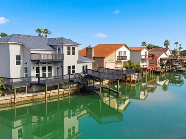 13745 Tajamar St, Corpus Christi, TX 78418