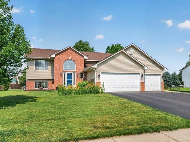 13745 Wellstead Dr, Rogers, MN 55374