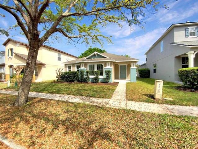 13745 Canopus Dr, Orlando, FL 32828