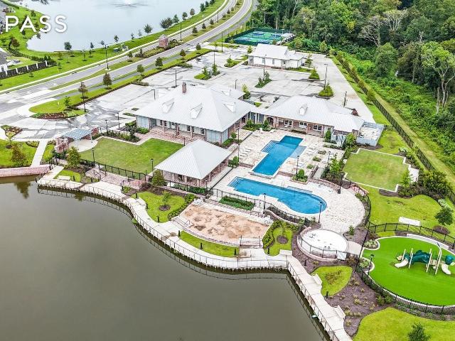 13748 Wild Canary Dr, Baton Rouge, LA
