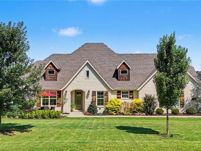 1374 S Spring Loop