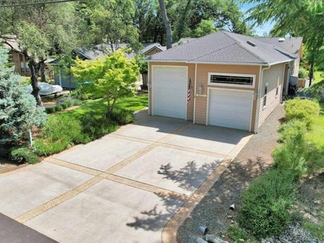 13750 Strawberry Cir, Penn Valley, CA 95946