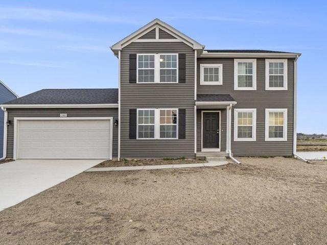 13752 Oasis Ave, Holland, MI 49424