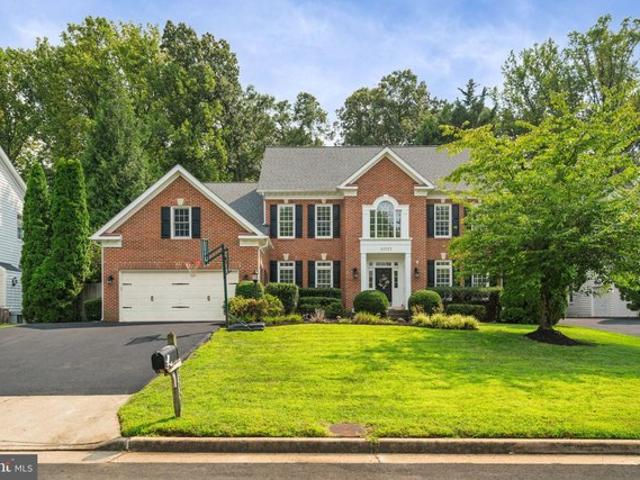 13757 Royal Red Ter, Chantilly, VA 20151