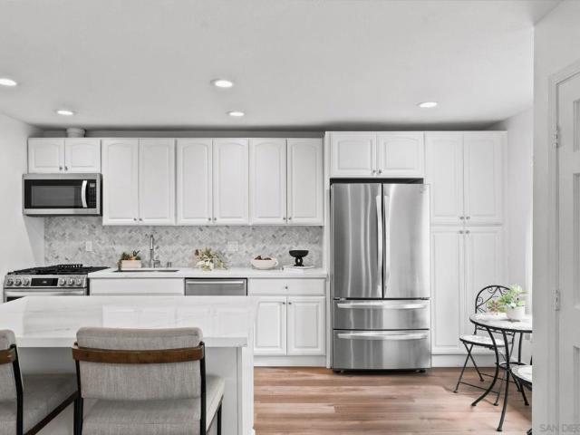 13754 Mango Dr 103