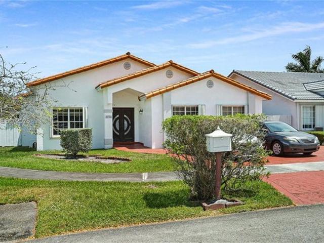 13755 SW 19th Ter, Miami, FL 33175