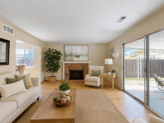 1375 Oslo Lane