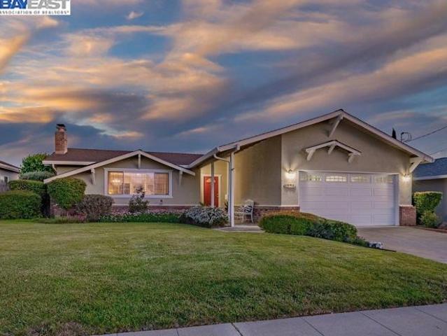 1375 Columbus Ave, Livermore, CA 94550