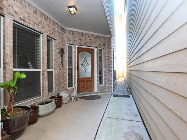 1375 Ella Place