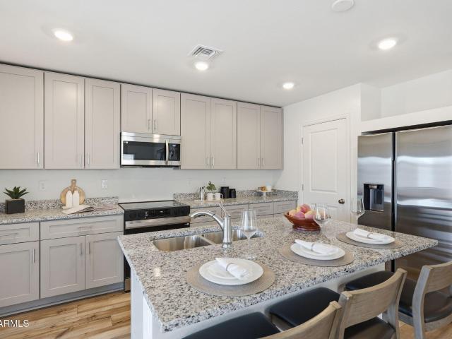 1375 W AZTEC Drive