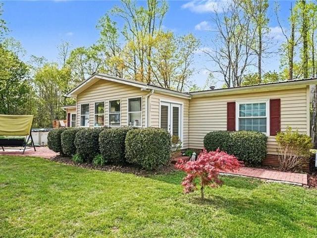 1375 Ward Rd, Sandy Ridge, NC 27046
