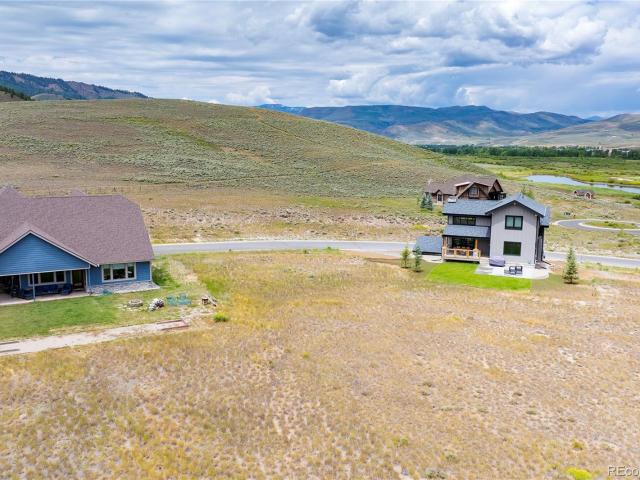 1375 Wildhorse Circle
