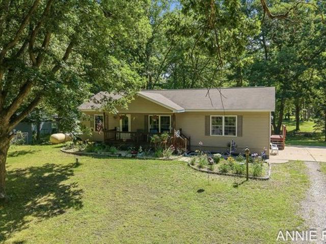 1375 56th St, Fennville, MI 49408