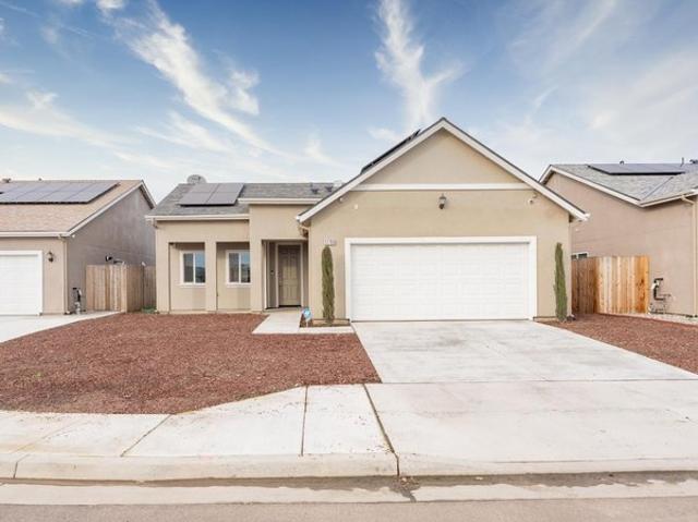 13760 Larkspur Way, Armona, CA 93202