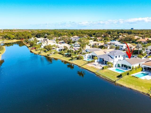 13765 Le Havre Dr, Palm Beach Gardens, FL 33410