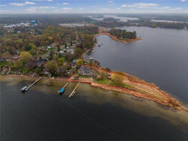 13765 Norelius Ln, Lindstrom, MN 55045