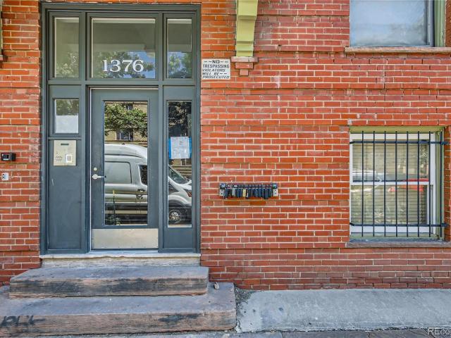 1376 N Pearl Street # 212