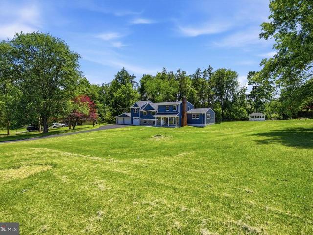 1376 College Hill Drive