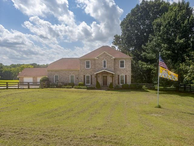 1376 Hunter Road