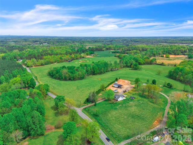 1376 Lowrance Road