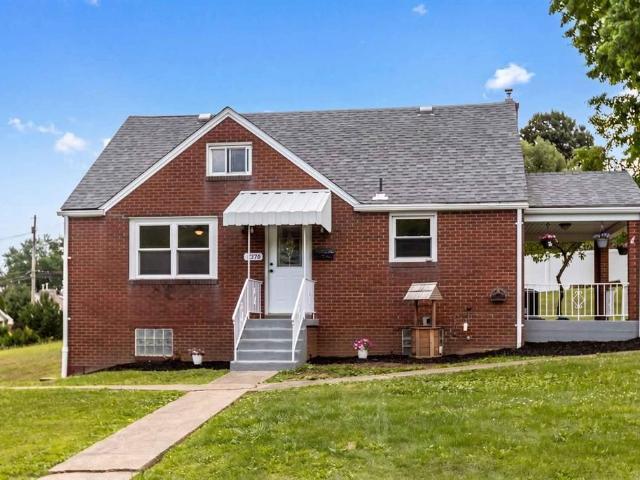 1376 Peterson Dr