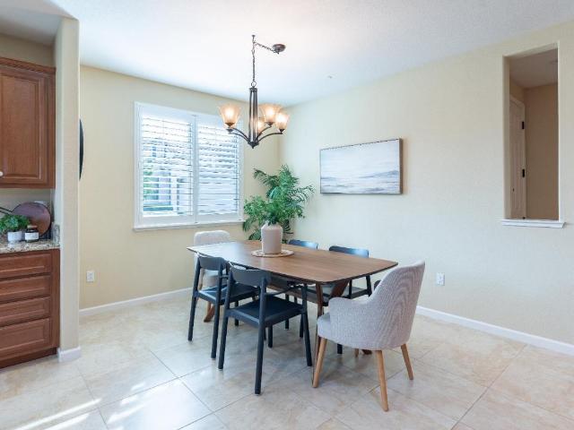 1376 Volonne Dr, Roseville, CA 95747 | MLS #226084