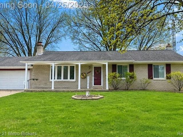 1376 Williamsburg Rd, Flint, MI 48507