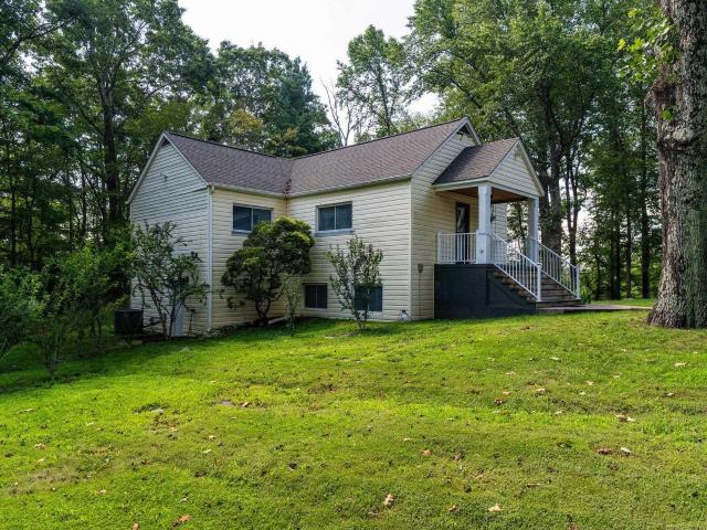 1376b wyatt mountain rd