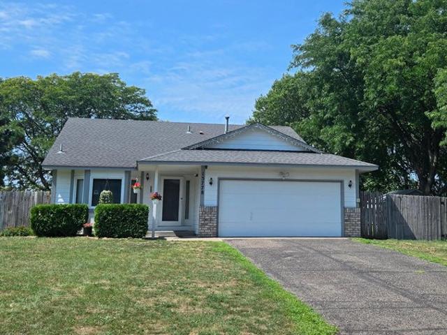 13778 Swallow St NW, Andover, MN 55304