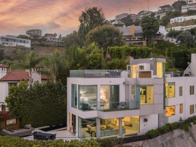 1377 Miller Pl, West Hollywood, CA 90069