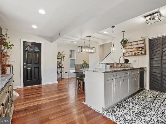 1377 K St SE, Unit 2, Washington, DC 20003 | MLS #DCDC2252