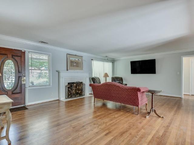 1377 Scott Boulevard
