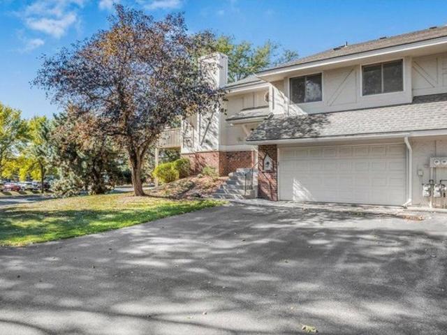 1377 th Pl N, Maple Grove, MN 55369