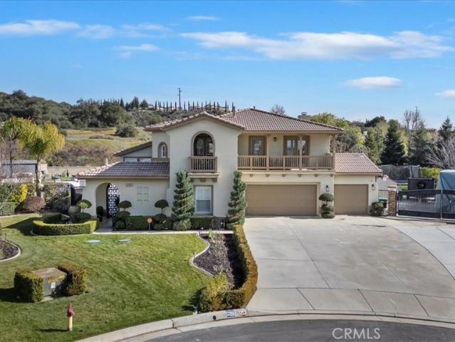13786 Staghorn Ct, Yucaipa, CA 92399 | MLS #IV26069 | Compass