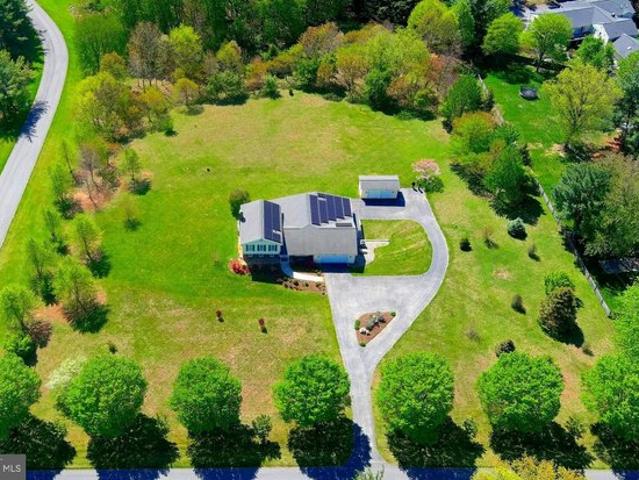 13789 Blythedale Dr, Mount Airy, MD 21771