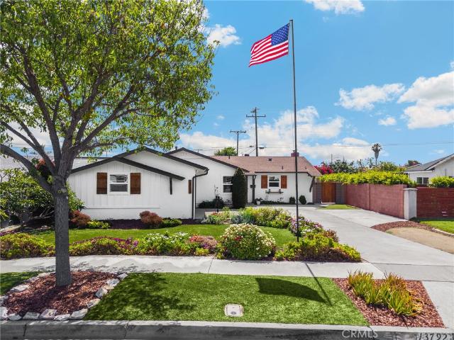 13792 Willow Lane
