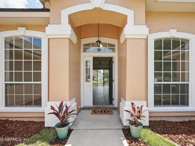 13796 Fish Eagle Dr W, Jacksonville, FL 32226