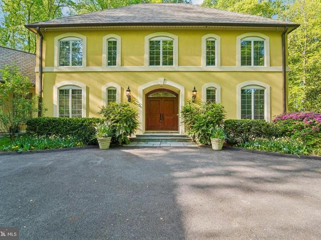 13798 Lakeside Drive