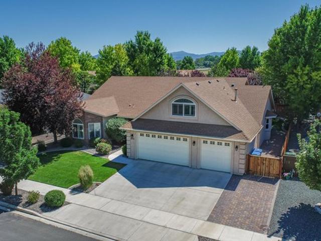1379 Macenna Ln, Gardnerville, NV 89410