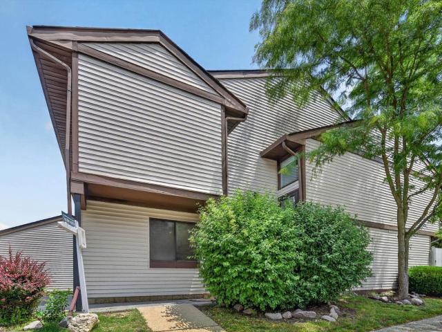 1379 Court Marguerite Court
