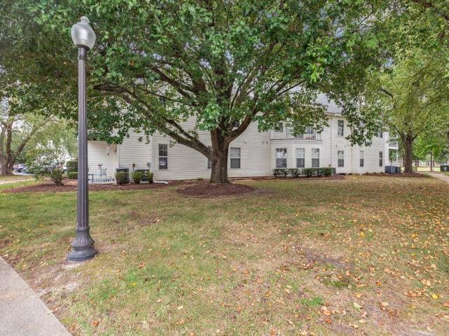 1379 Ivywood RD