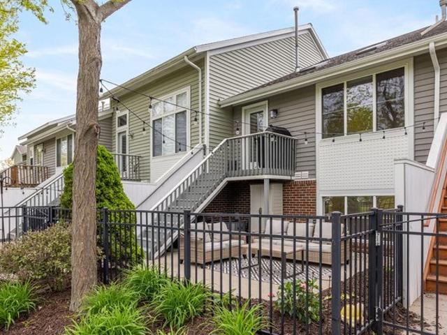 1379 Quarterline Cmns Unit 16, Holland, MI 49423