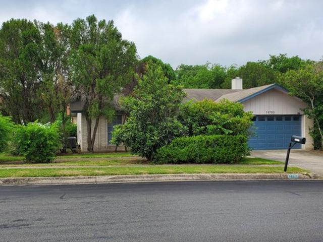 13703 Dreamwood Dr, San Antonio, TX 78233