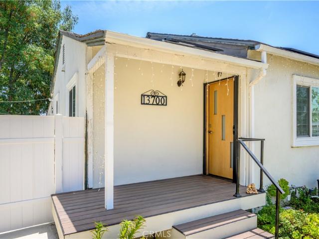 13700 Branford St, Arleta, CA 91331 | MLS #GD26072 | Compass