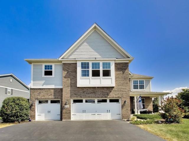 13700 Buchanan Dr, Lemont, IL 60439