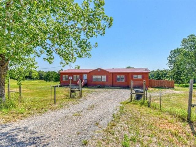 13700 Iron Rd, McLoud, OK 74851