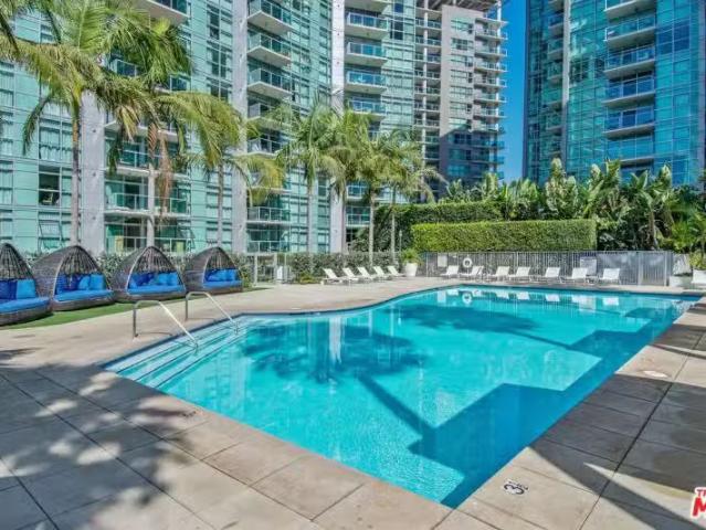 13700 Marina Pointe Dr, 810, Marina Del Rey, CA 90292